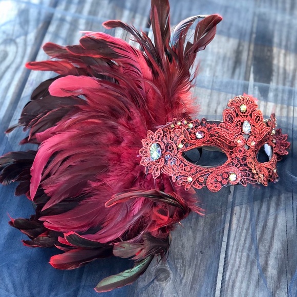 Beyond Masquerade | Accessories | Red Venetian Masquerade Mask Peacock ...